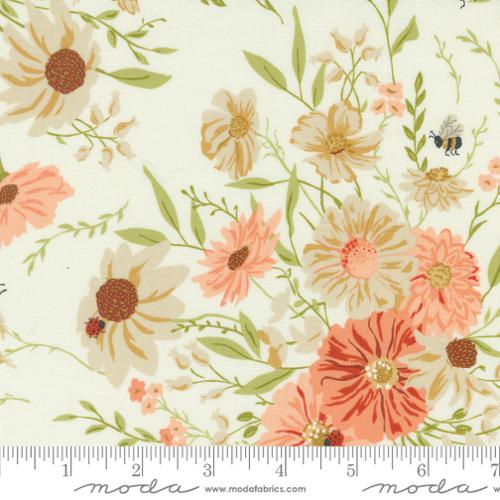 Moda Fabrics - Farmstead - Farm Fresh Flowers Porcelain - 1/2 YARD CUT ...